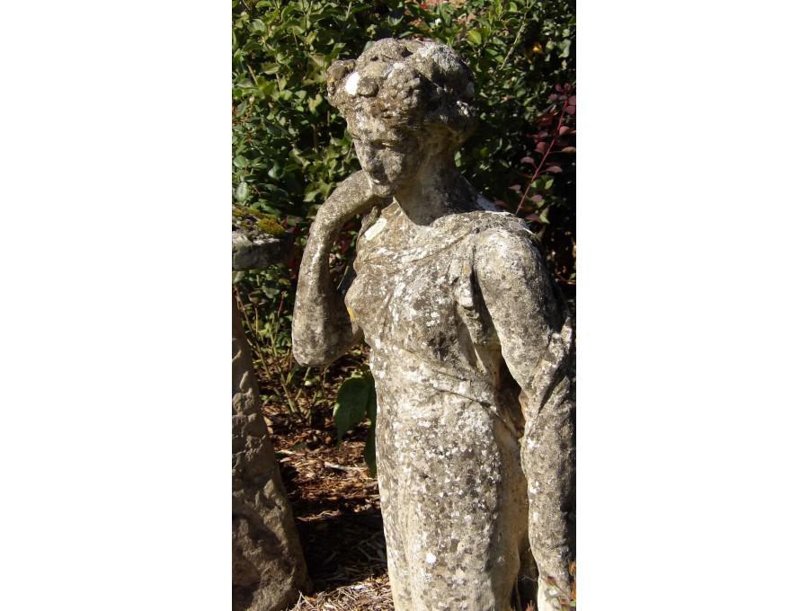 Vintage Garden Statue | Stone Statues | Holloways Garden Ornaments