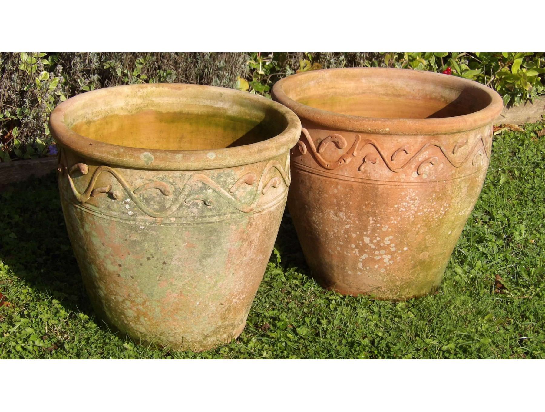 Hand Thrown Terracotta Pots | Garden Planters | Holloways Garden Ornaments