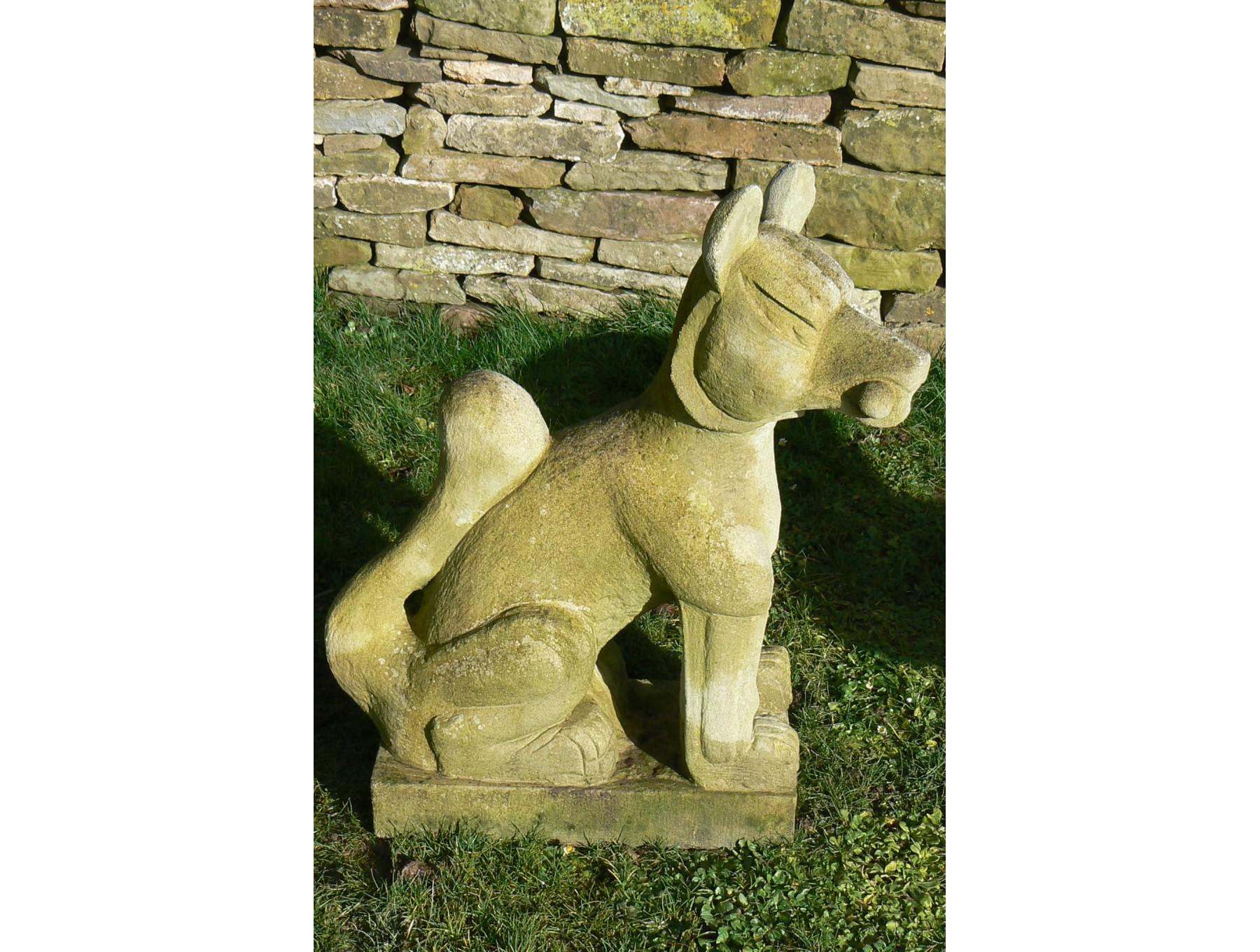 Weathered Stone Fox | Stone Features |Holloways Garden Ornaments