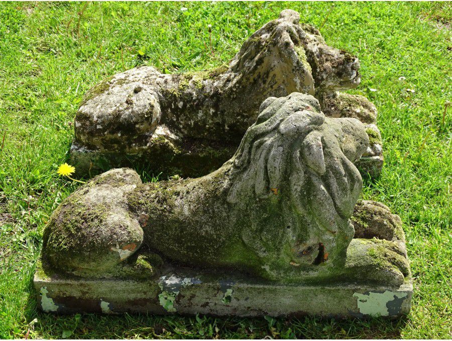 Pair Vintage Composition Stone Lions|Pair Of Unusual Weathered Lions|