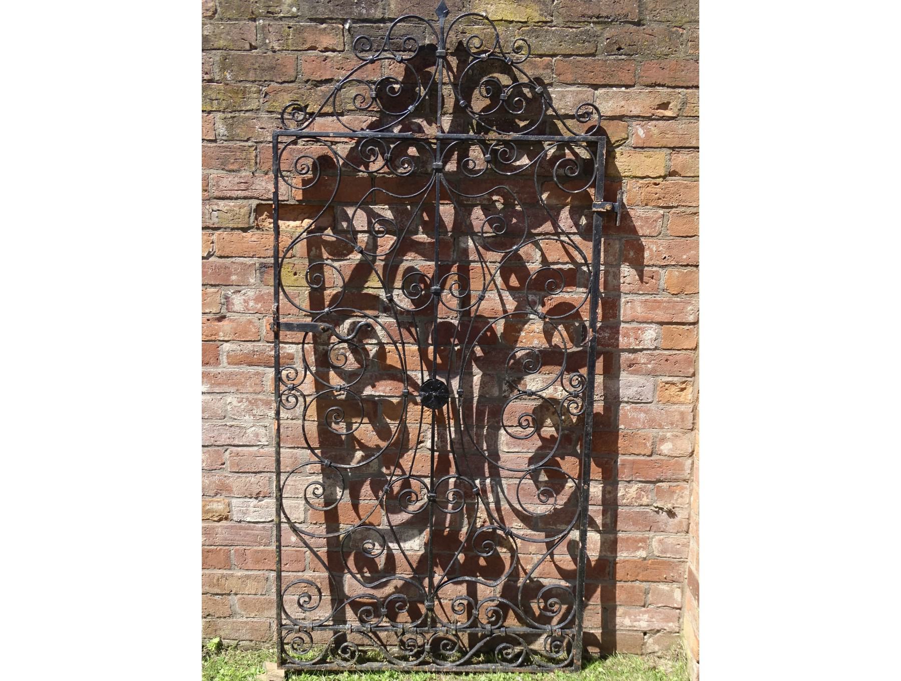 Vintage Gateskilt Vintage Wrought Iron Gate New England Garden
