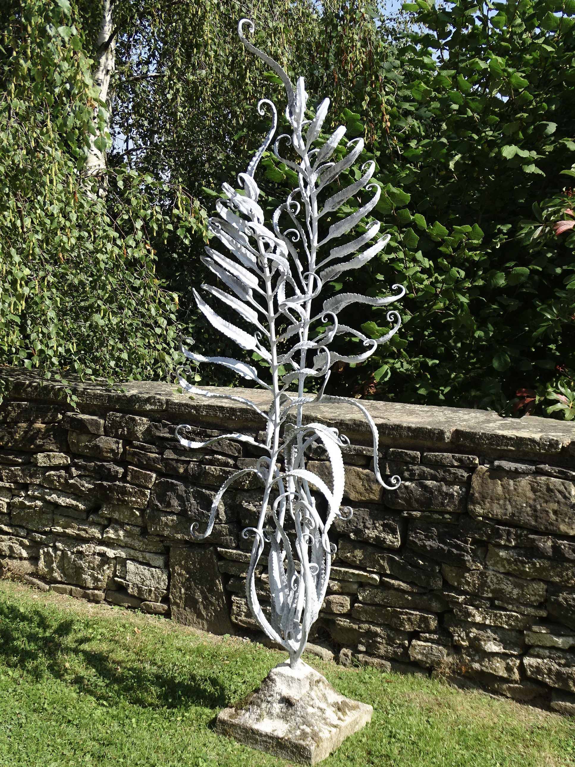 Neil Lossock 'Tall Fern'|Modern Garden Sculpture|