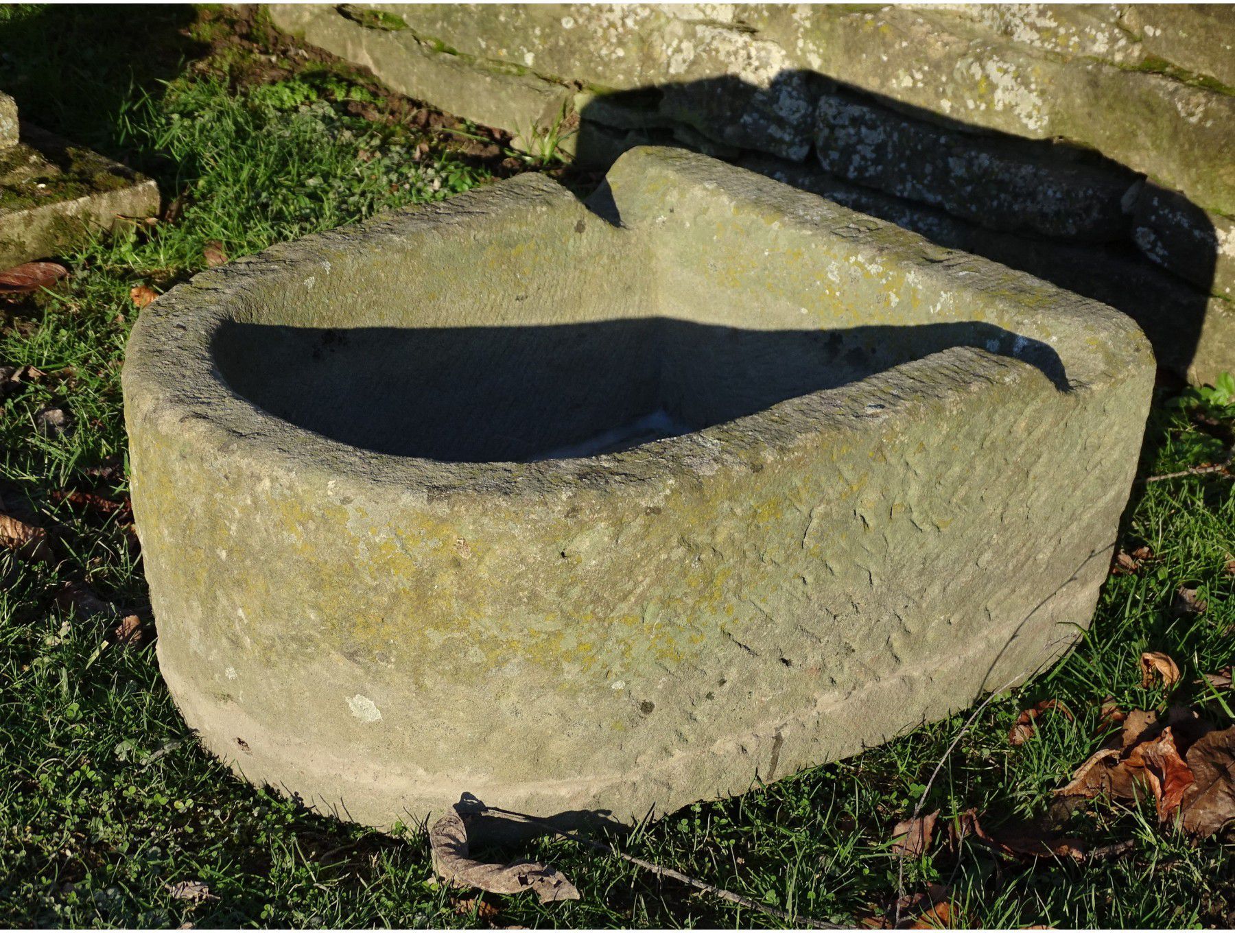 Antique bow fronted trough|