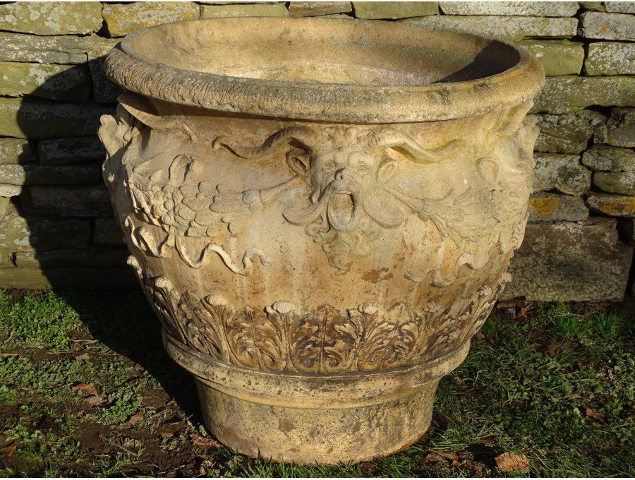 Large Italianate Garden Planter|