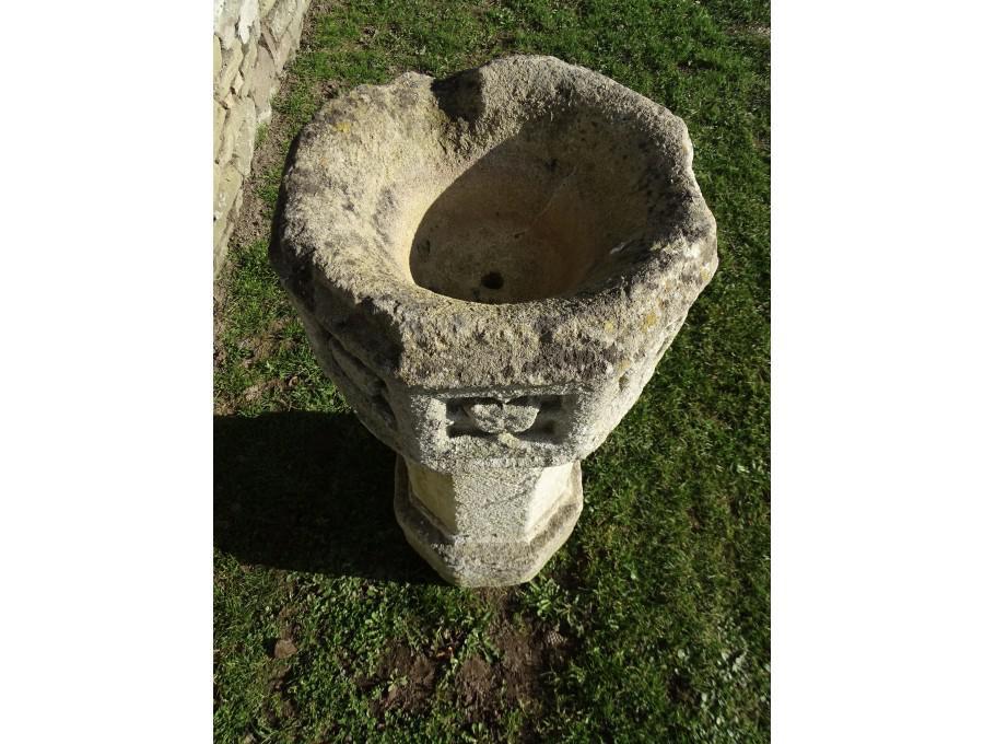 Antique Limestone Font|