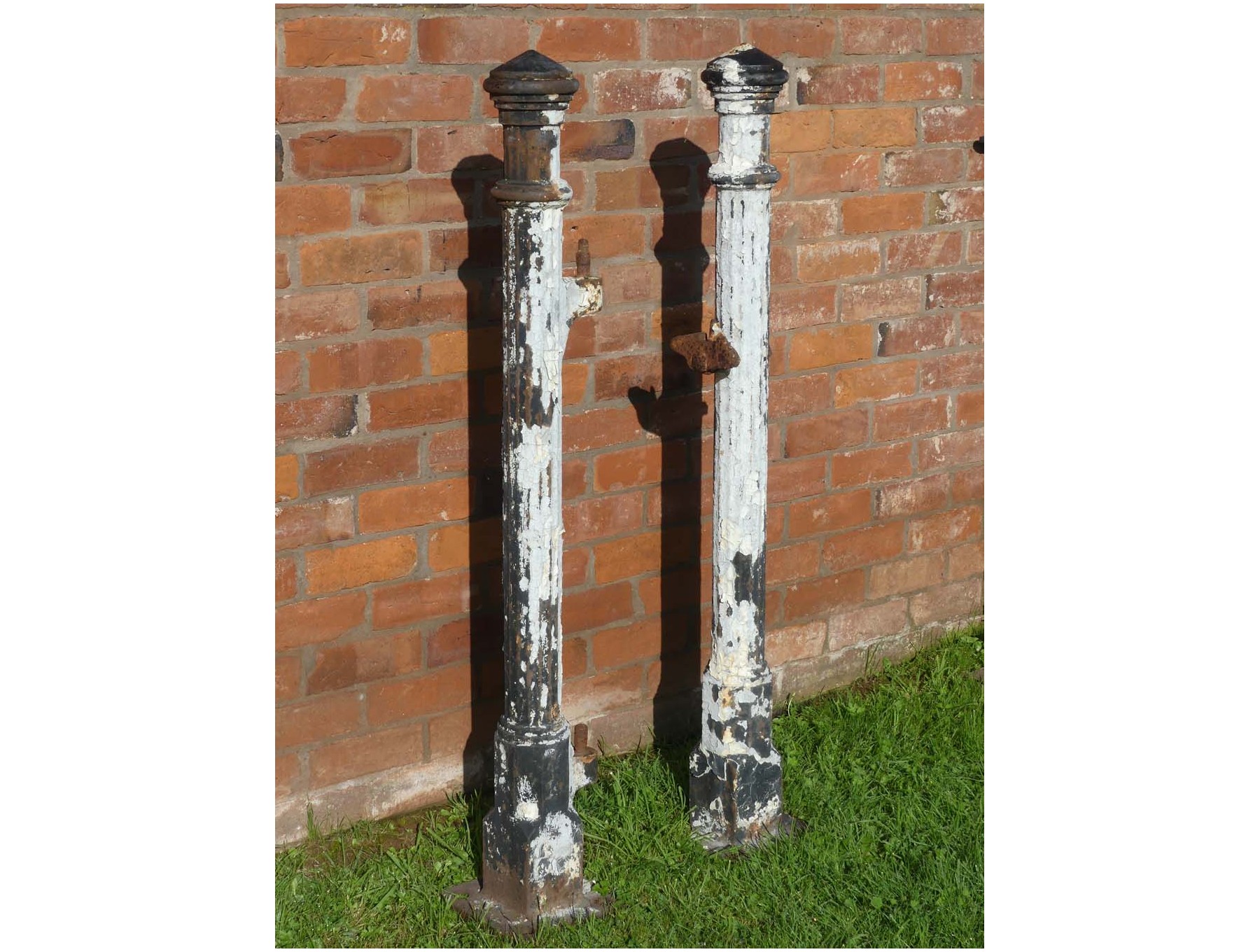 Cast Iron Gate Posts (Pair) | Holloways Garden Antiques