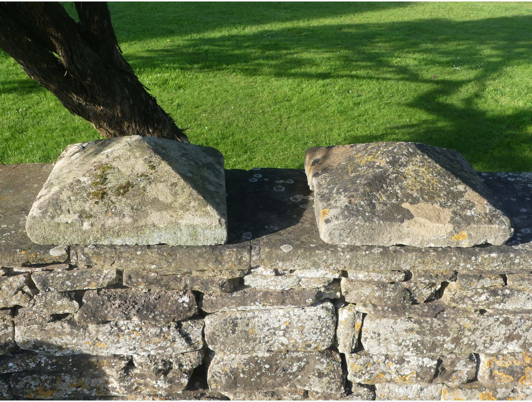 Gate Pier Caps (Pair) | Holloways Garden Antiques
